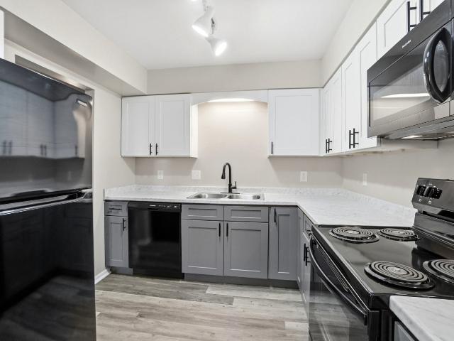 1 BR, 1.5 BA Apartment 5439 N Clinton St Unit 5369, Fort Wayne, IN 46825
