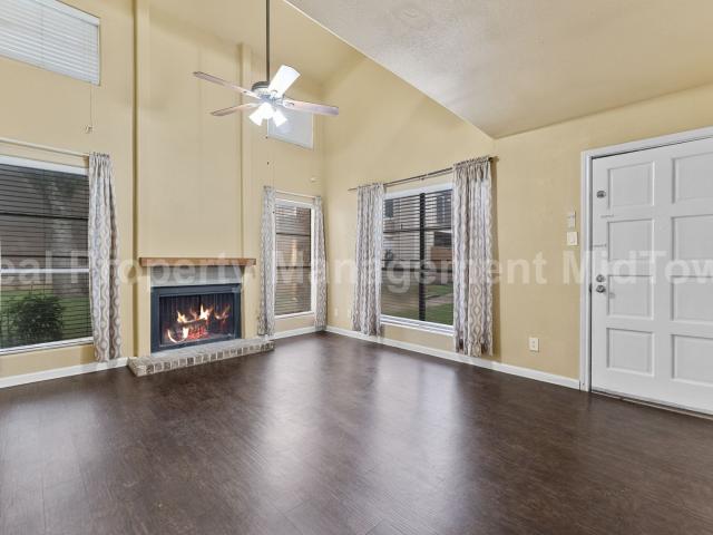 1 BR, 1.5 BA Apartment 5516 Boca Raton Blvd, Fort Worth, TX 76112