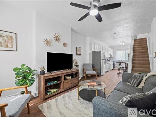 1 BR, 1.5 BA Apartment 5623 Donson Way, Pittsburgh, PA 15201