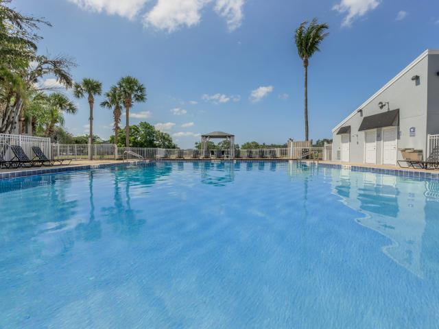 1 BR, 1.5 BA Apartment 5620 Fountain Lake Circle Unit 711 105, Bradenton, FL 34207