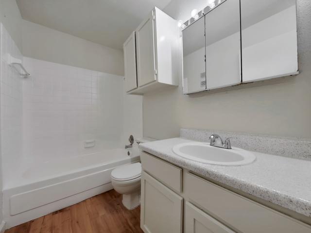 1 BR, 1.5 BA Apartment 6425 Bankside Dr Unit 1034, Houston, TX 77096