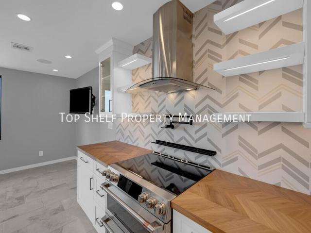 1 BR, 1.5 BA Apartment 700 Grand Ave, Des Moines, IA 50309