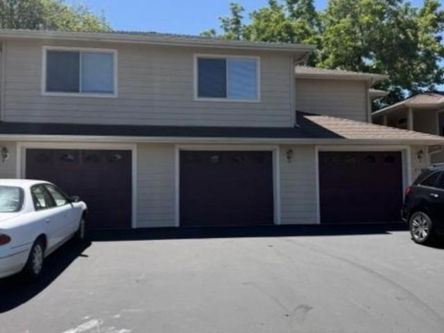 1 Br, 1 bath, Townhouse 432 Pine St