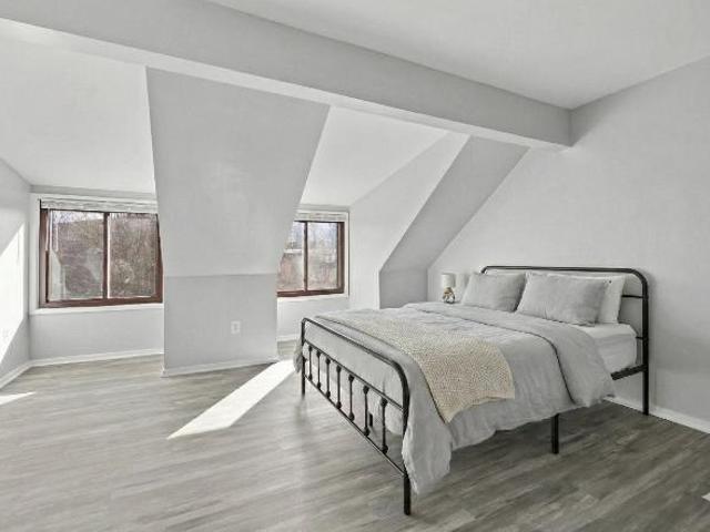 1 Br, 1 bath, Townhouse/Brownstone/RowHouse 10014 Forest View Place