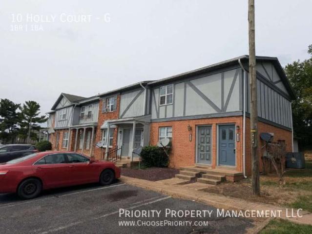 1 Br, 1 bath, Townhouse/Brownstone/RowHouse 10 Holly Court