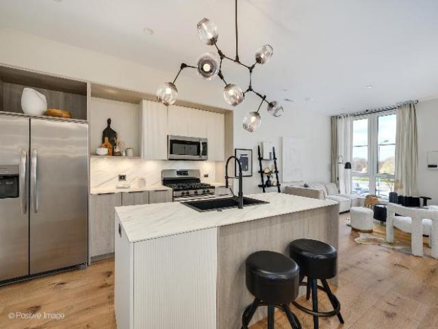 1 Br, 1 bath, Townhouse/Brownstone/RowHouse 11 West Prospect Avenue