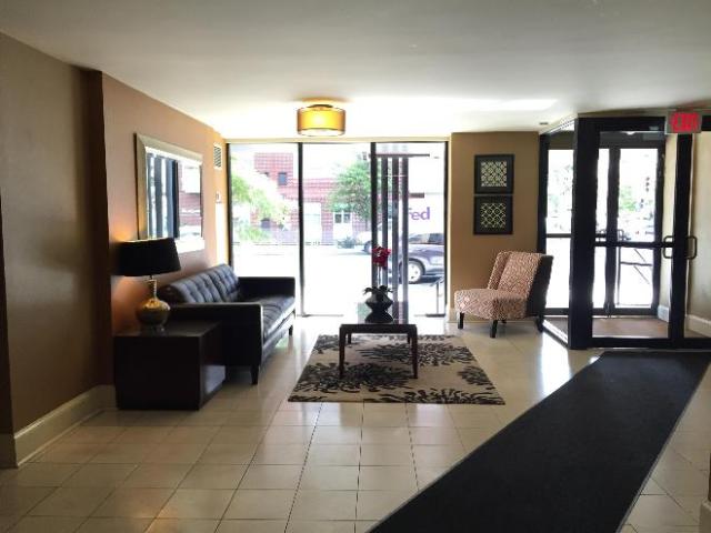 1 Br, 1 bath, Townhouse/Brownstone/RowHouse 1245 13th St NW Unit 613