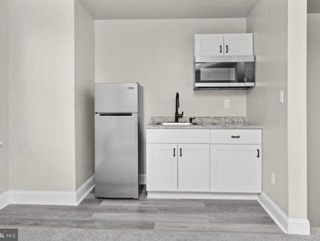 1 Br, 1 bath, Townhouse/Brownstone/RowHouse 134 4th Ave