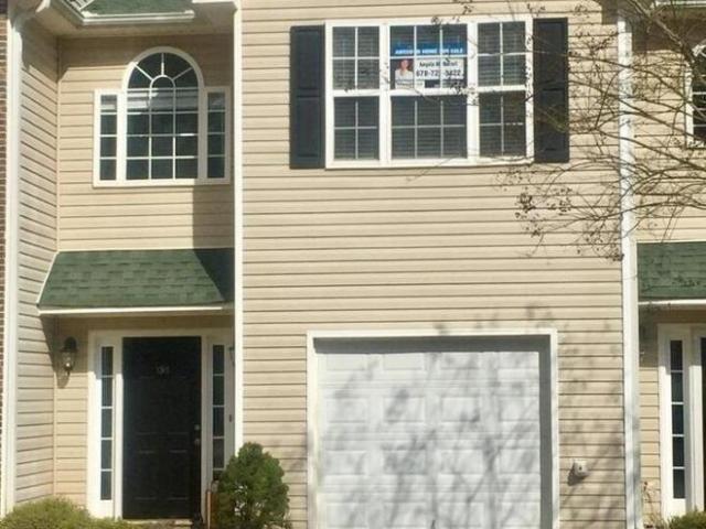 1 Br, 1 bath, Townhouse/Brownstone/RowHouse 138 Creekwood Dr