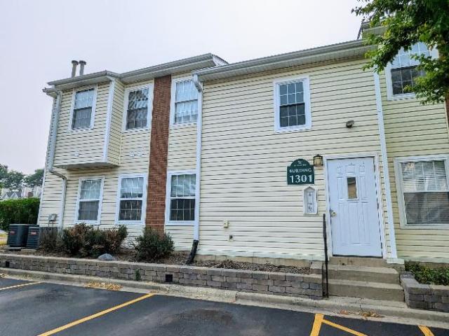 1 Br, 1 bath, Townhouse/Brownstone/RowHouse 1301 Wyndham Drive