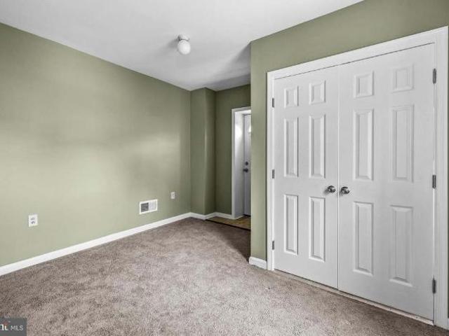 1 Br, 1 bath, Townhouse/Brownstone/RowHouse 16 S Carey Street