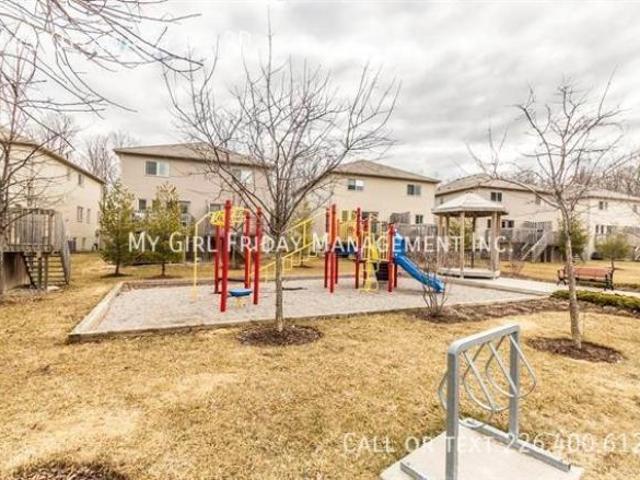 1 Br, 1 bath, Townhouse/Brownstone/RowHouse 1941 Ottawa St S