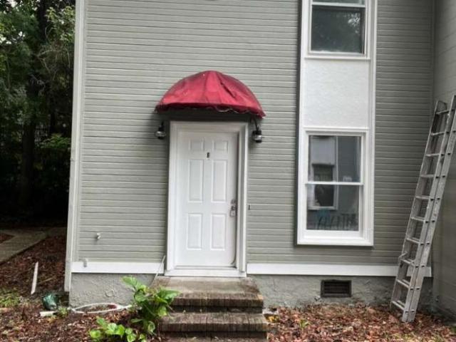 1 Br, 1 bath, Townhouse/Brownstone/RowHouse 201 Cedar St