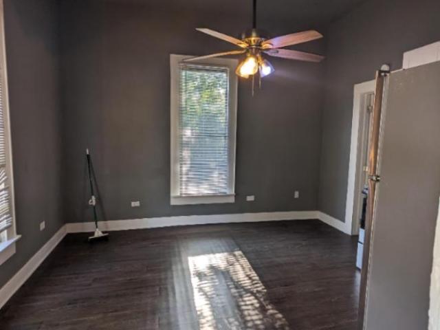 1 Br, 1 bath, Townhouse/Brownstone/RowHouse 225 W Monterey St