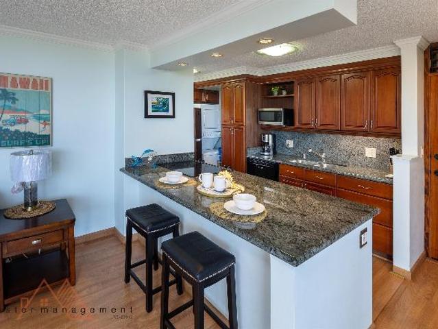 1 Br, 1 bath, Townhouse/Brownstone/RowHouse 2600 Pualani Way
