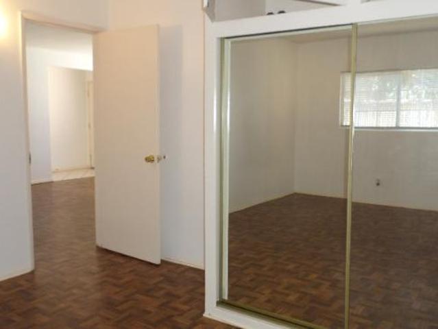 1 Br, 1 bath, Townhouse/Brownstone/RowHouse 2613 Muscatel Ave