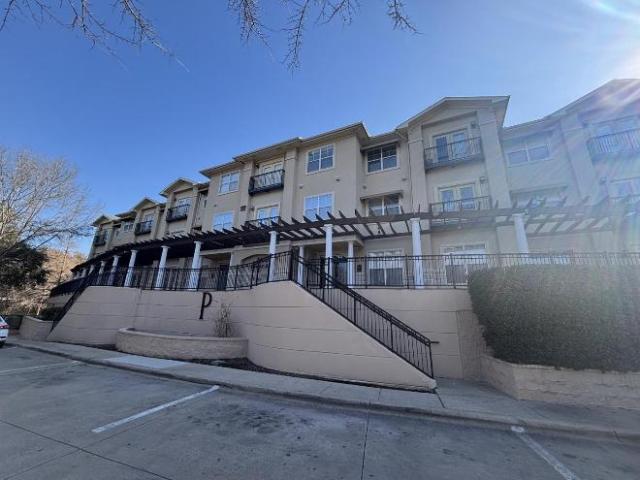 1 Br, 1 bath, Townhouse/Brownstone/RowHouse 3102 Kings Road