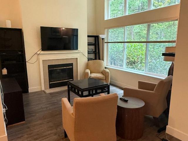 1 Br, 1 bath, Townhouse/Brownstone/RowHouse 3746 257th Ave SE