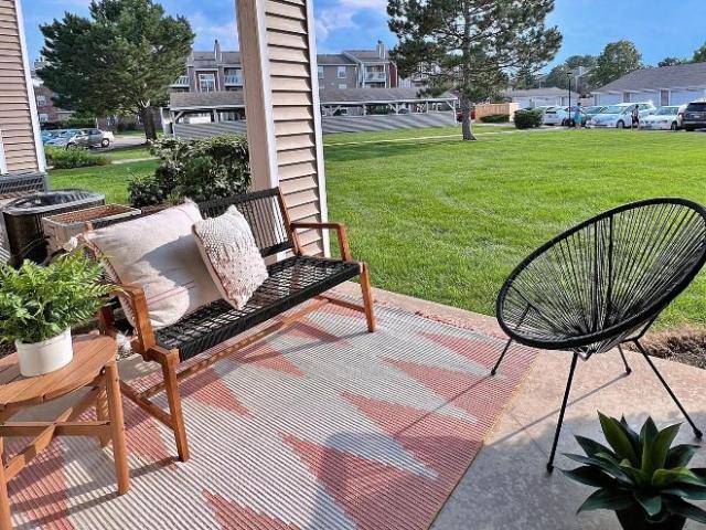 1 Br, 1 bath, Townhouse/Brownstone/RowHouse 4216 Chesapeake Drive
