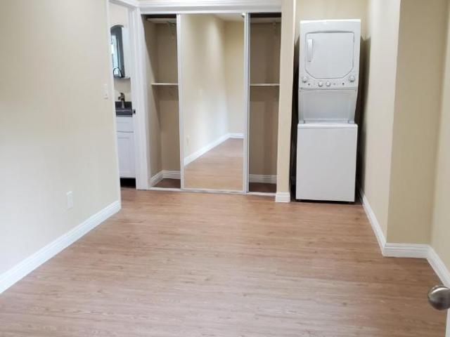 1 Br, 1 bath, Townhouse/Brownstone/RowHouse 4314 Normal Ave