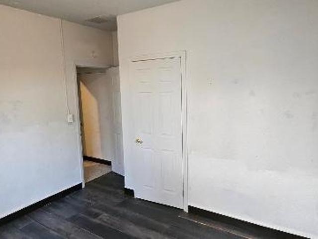 1 Br, 1 bath, Townhouse/Brownstone/RowHouse 433 Wall St