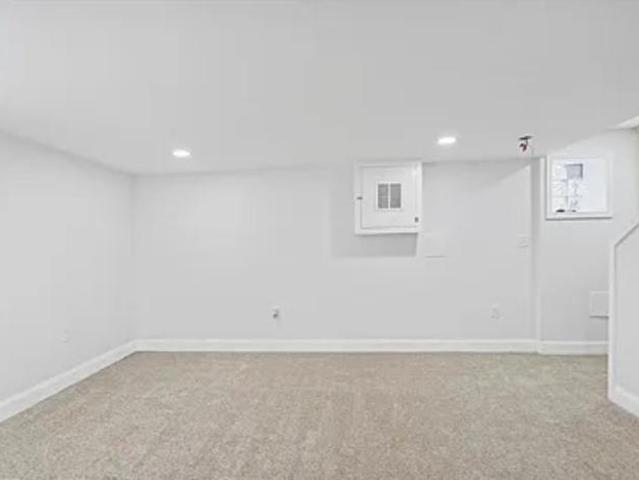 1 Br, 1 bath, Townhouse/Brownstone/RowHouse 5515 Hillen Road