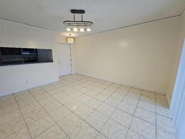 1 Br, 1 bath, Townhouse/Brownstone/RowHouse 5686 Rock Island Road #126