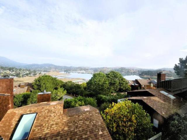 1 Br, 1 bath, Townhouse/Brownstone/RowHouse 595 Headlands Court