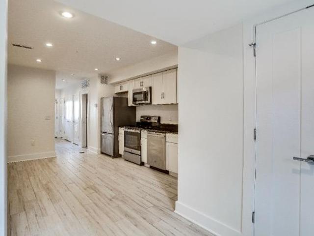1 Br, 1 bath, Townhouse/Brownstone/RowHouse 727 Quebec Pl Nw