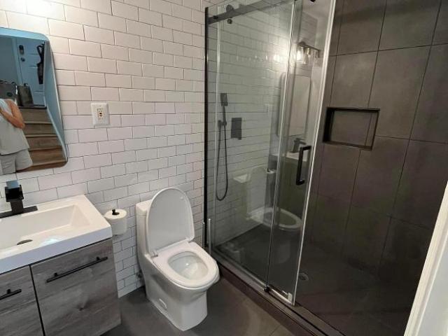 1 Br, 1 bath, Townhouse/Brownstone/RowHouse 7361 Crestleigh Cir