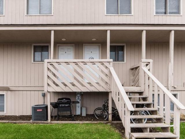 1 Br, 1 bath, Townhouse/Brownstone/RowHouse 809 Edgebrook