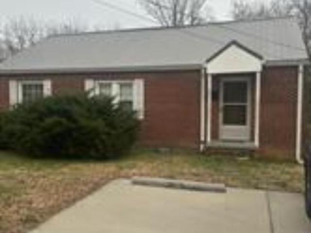 1 Br, 1 bath, Townhouse/Brownstone/RowHouse 825 N Jackson Street