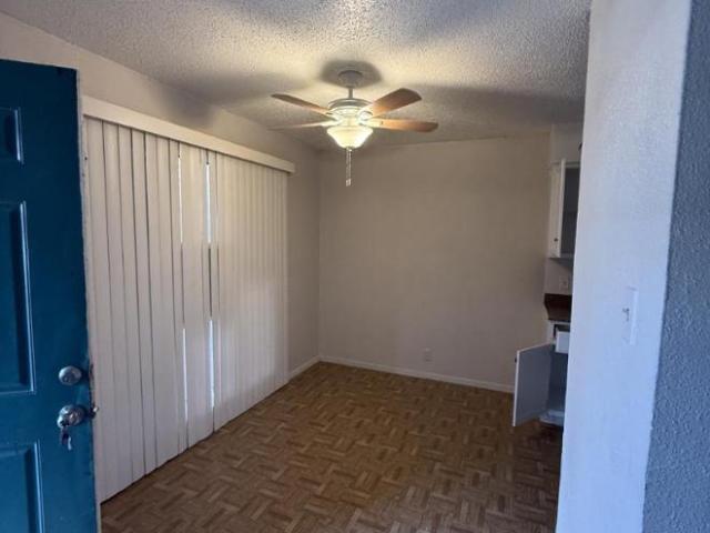 1 Br, 1 bath, Townhouse/Brownstone/RowHouse 8445 Winkler Dr