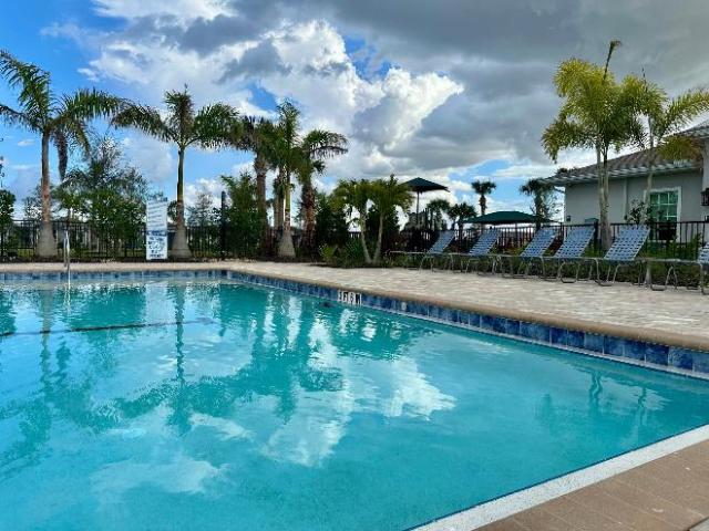 1 Br, 1 bath, Townhouse/Brownstone/RowHouse 8417 Everly Preserve Dr