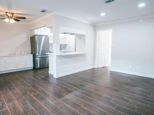 1 Br, 1 bath, Townhouse/Brownstone/RowHouse 8935 Gaylord Drive