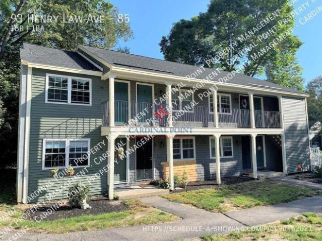 1 Br, 1 bath, Townhouse/Brownstone/RowHouse 93 Henry Law Ave