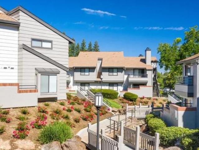 1 Br, 1 bath, Apartment 3 Somer Ridge Dr