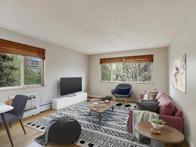 1 Br, 1 bath, Apartment 1042 Logan Street