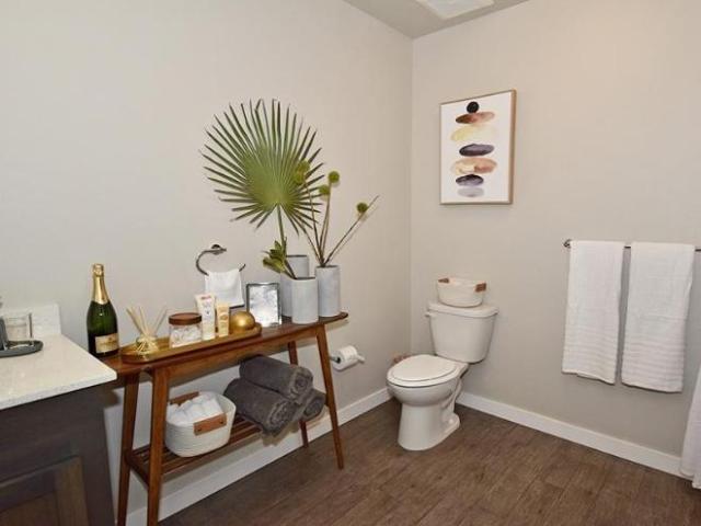 1 Br, 1 bath, Apartment 10551 E Jibboom St