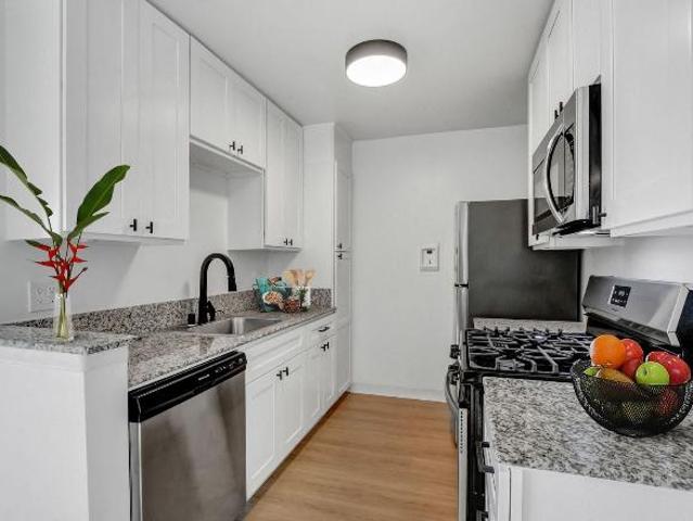 1 Br, 1 bath, Apartment 10634 Valparaiso Street