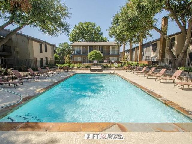 1 Br, 1 bath, Apartment 10640 Steppington Dr