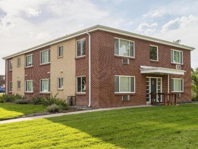 1 Br, 1 bath, Apartment 10667 West 8th Avenue