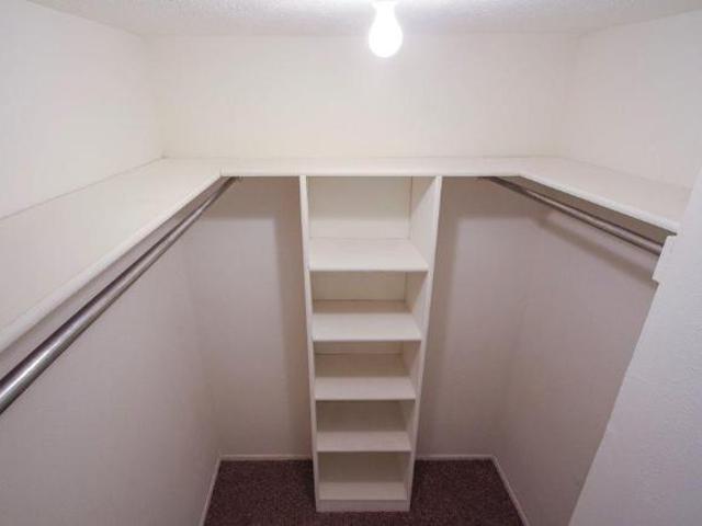 1 Br, 1 bath, Apartment 10702 Stone Canyon Rd