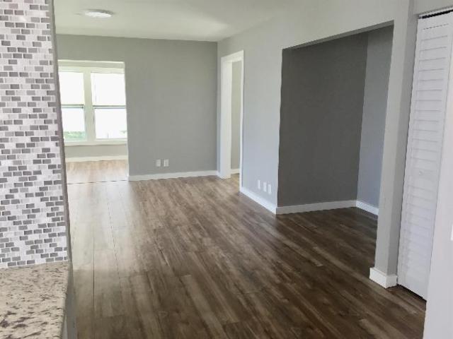 1 Br, 1 bath, Apartment 107 Washington St