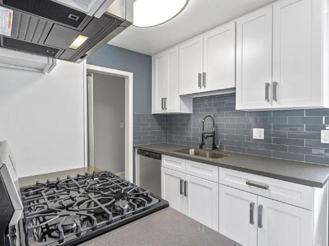 1 Br, 1 bath, Apartment 10800 Rose Ave