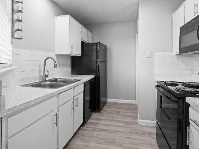 1 Br, 1 bath, Apartment 10928 Audelia Rd