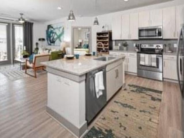 1 Br, 1 bath, Apartment 10051 Perimeter Station Dr