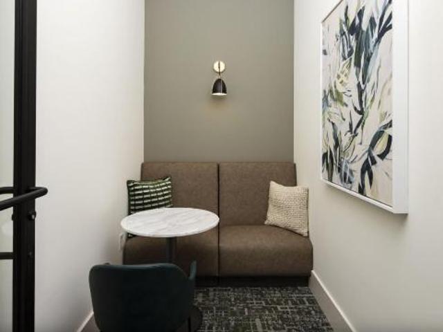 1 Br, 1 bath, Apartment 100 Oakbrook Dr