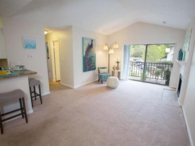 1 Br, 1 bath, Apartment 100 Elena Street