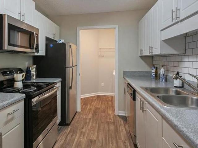 1 Br, 1 bath, Apartment 100 Greyfield Lane